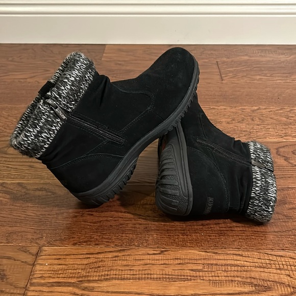 Khombu | Shoes | Khombu Suede Black Booties | Poshmark
